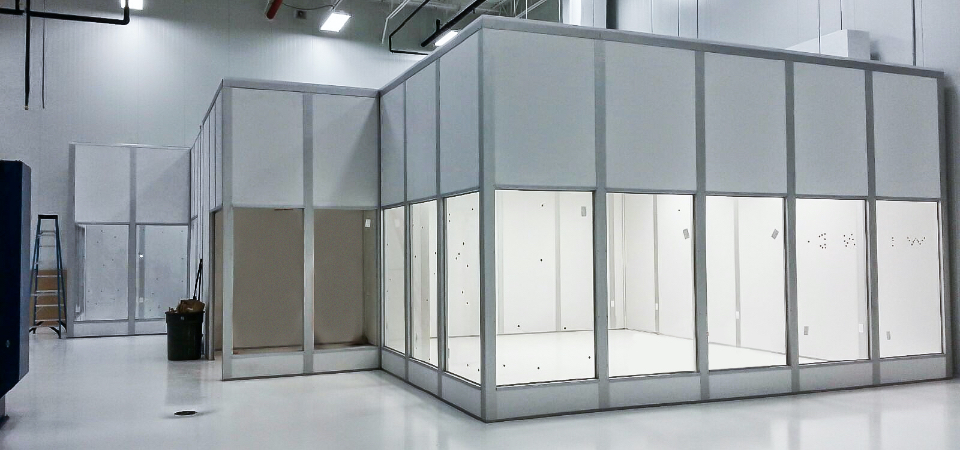 Cleanroom for Polymers Research & Testing