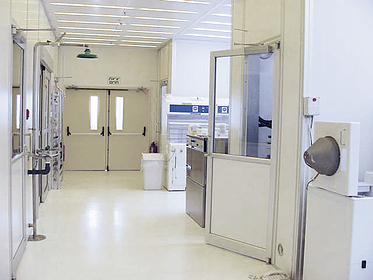 Cleanroom Doors | PortaFab Cleanroom Systems