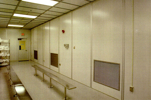 PortaFab Cleanrooms | Cleanroom Gown Rooms & Changing Areas